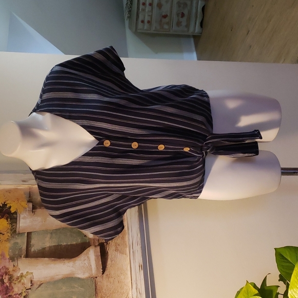 Universal Thread | Tops | Universal Thread Top | Poshmark